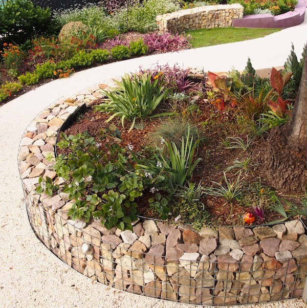18 Amazing Garden Edging Ideas That Are Budget Friendly 18 Amazing Garden Edging Ideas That Are Budget Friendly