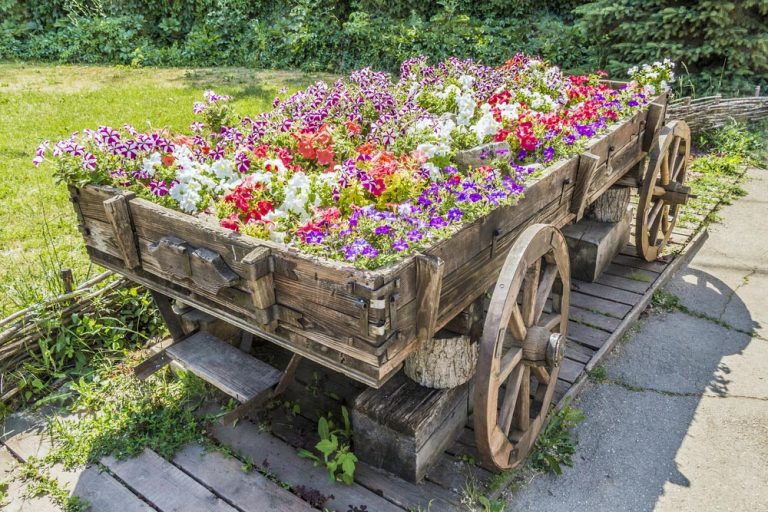 14 Rustic Garden Wagon Ideas For A Country Garden